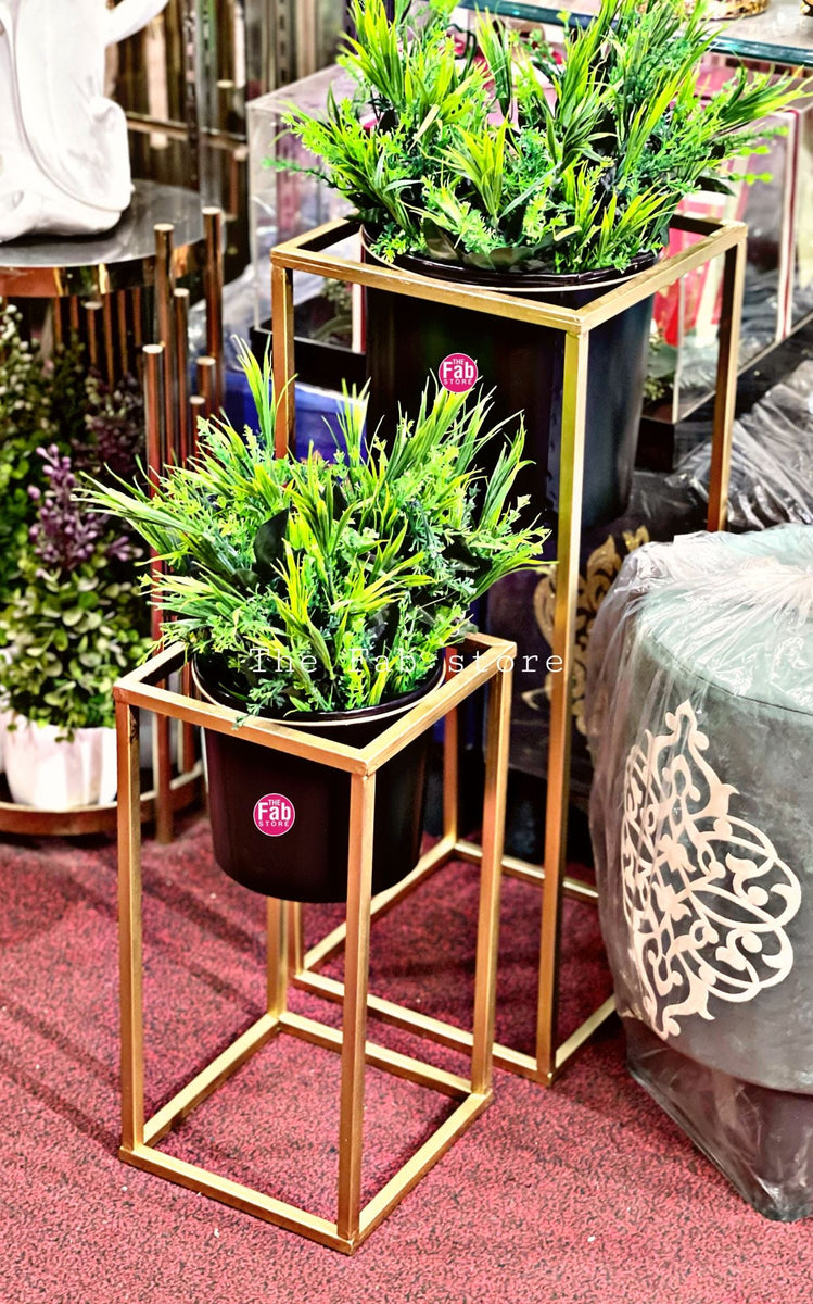 Planter set with artificial leaves – The Fab Store